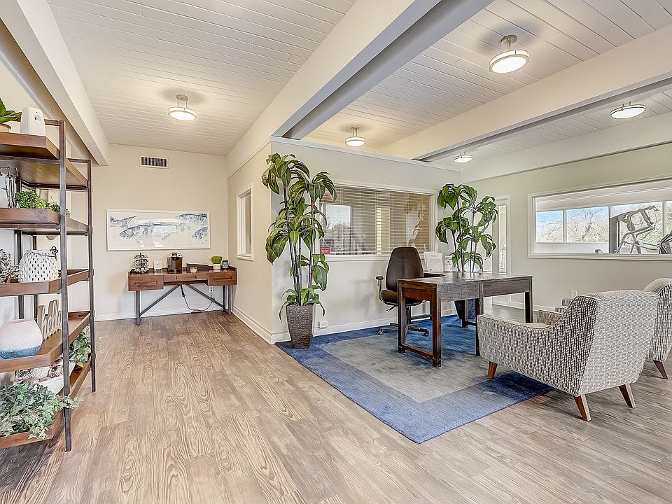 Lakefront Villas Apartments - 900 W Spring Valley Rd Richardson TX | Zillow