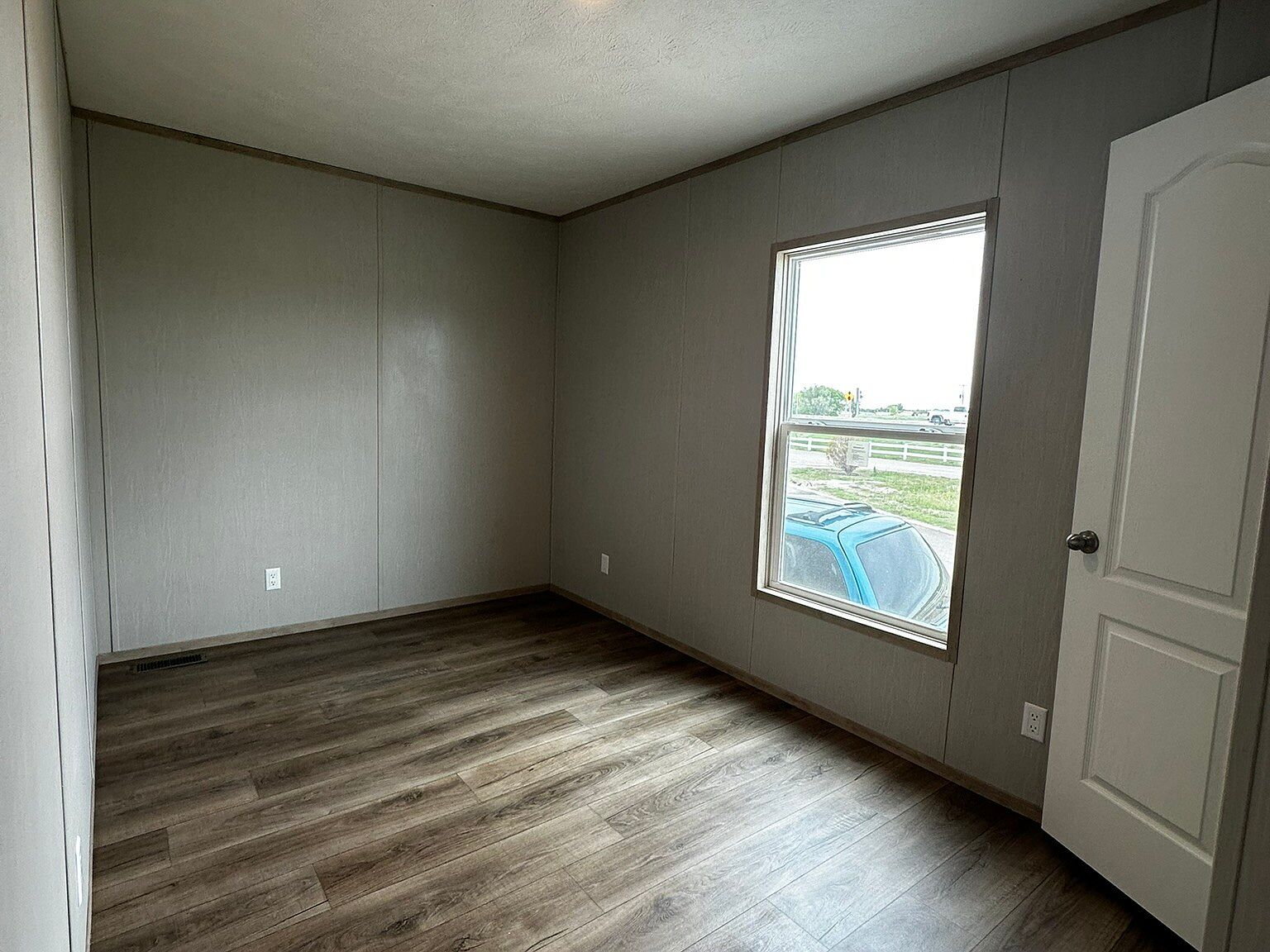 700 E 6th St #33, Hays, KS 67601 | Zillow