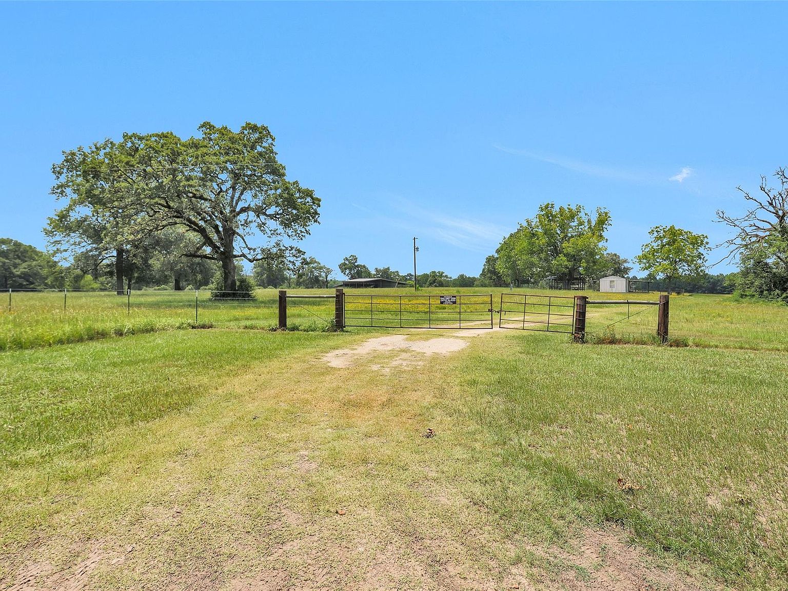 7395 County Road 4200, Pennington, TX 75856 | MLS #70921563 | Zillow