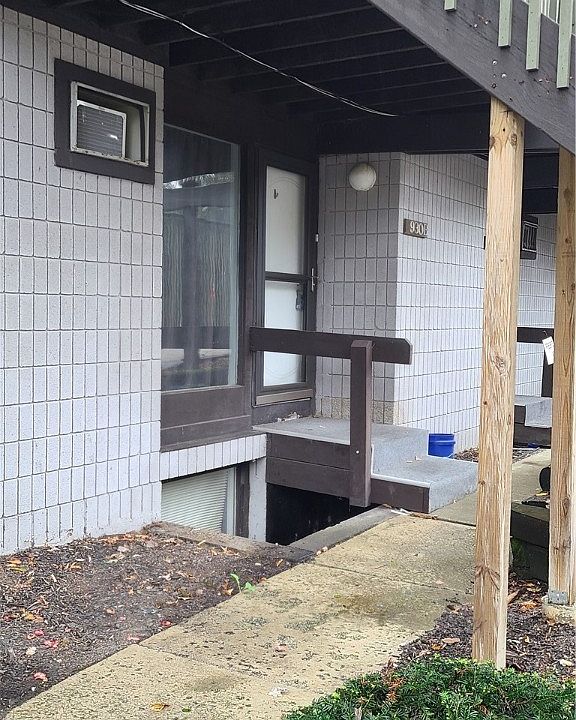 930 Snowfall Spur UNIT 36B, Akron, OH 44313 | Zillow