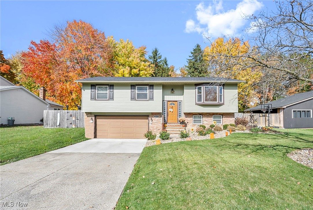 3931 Buckingham Dr, Brunswick, OH 44212 | Zillow