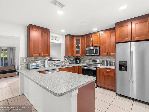 6860 SW 18TH CT, Pompano Beach, FL 33068 | MLS #F10490277 | Zillow