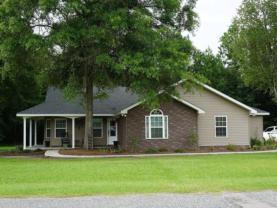 57 Brandon St, Baxley, GA 31513 | Zillow