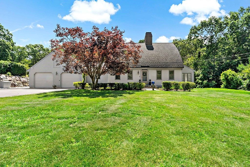 237 S Main St, Assonet, MA 02702 | Zillow