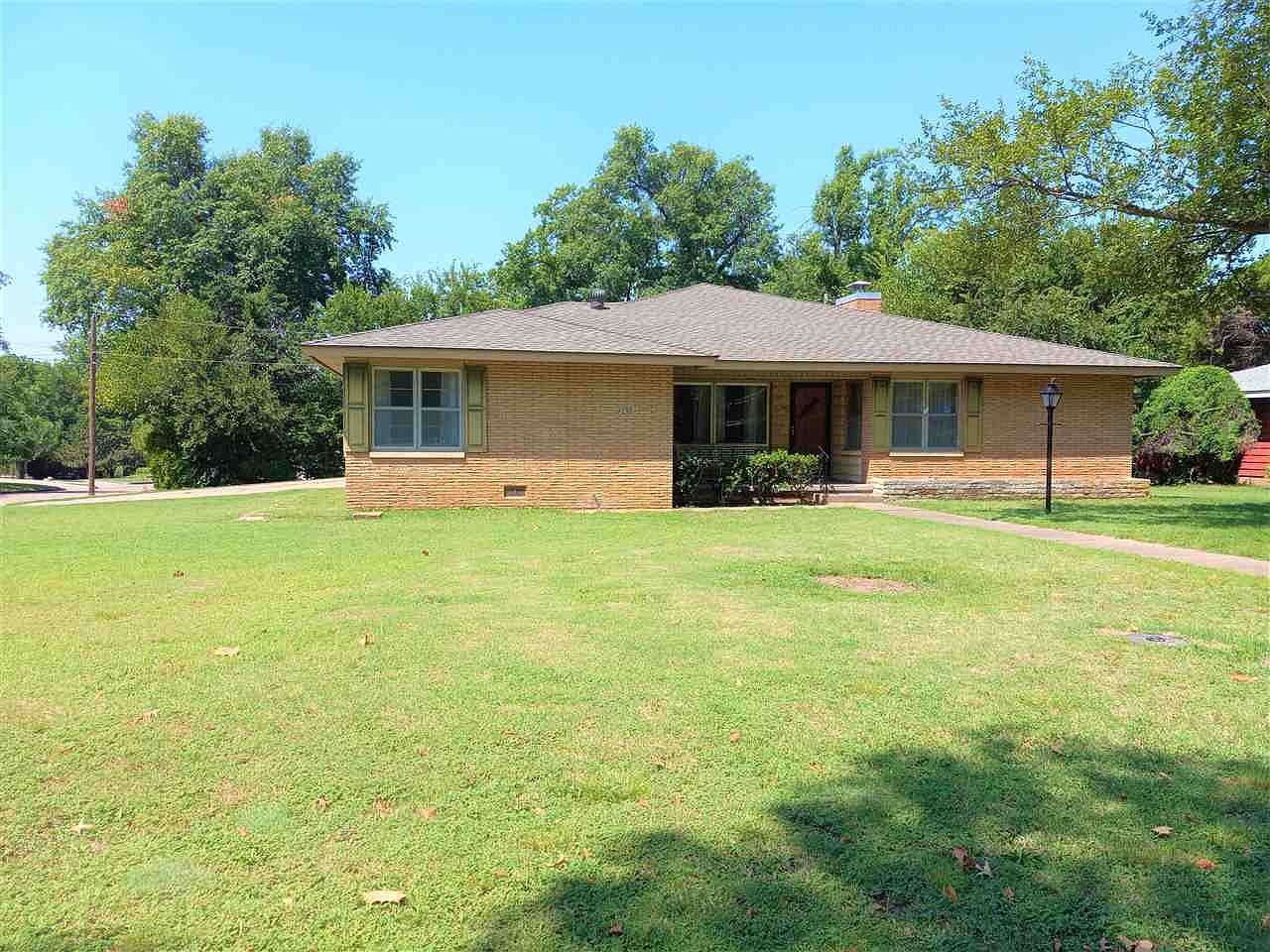 1500 Monument Rd, Ponca City, OK 74604 | MLS #39106 | Zillow