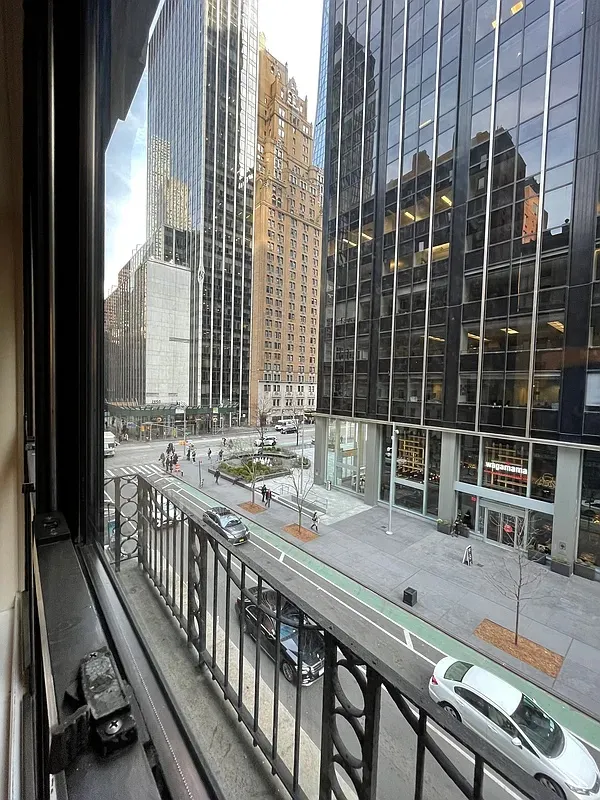 105 West 55th Street #8B in Midtown, Manhattan | StreetEasy