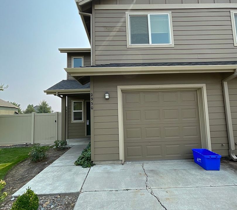 j1710 - 1710-1726 SW Juniper Ave Redmond OR | Zillow