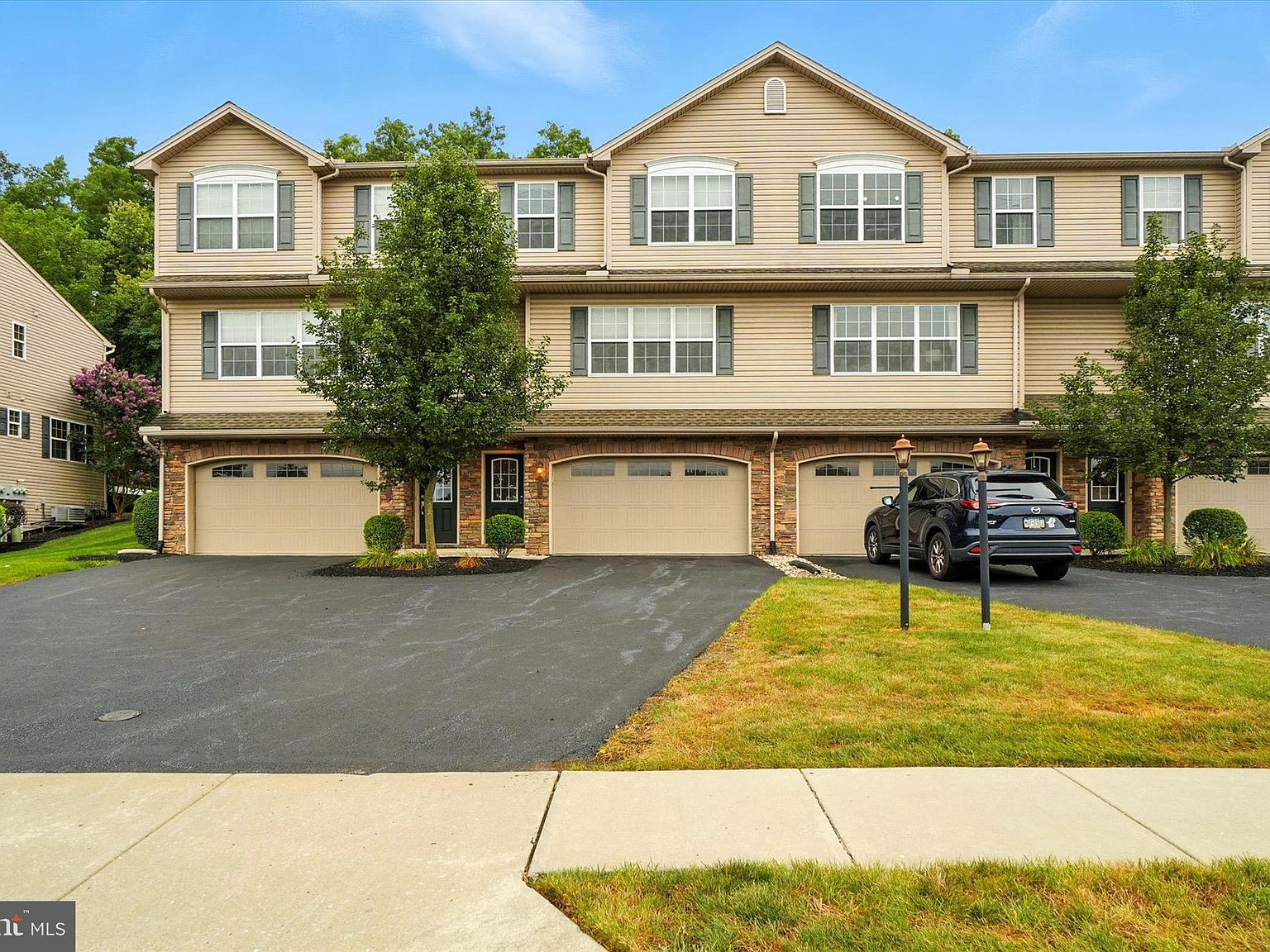 160 Old Schoolhouse Ln Mechanicsburg Pa 17055 Zillow