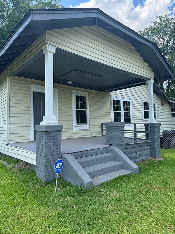 300 Mulberry St, Vaiden, MS 39176 | MLS #10826 | Zillow