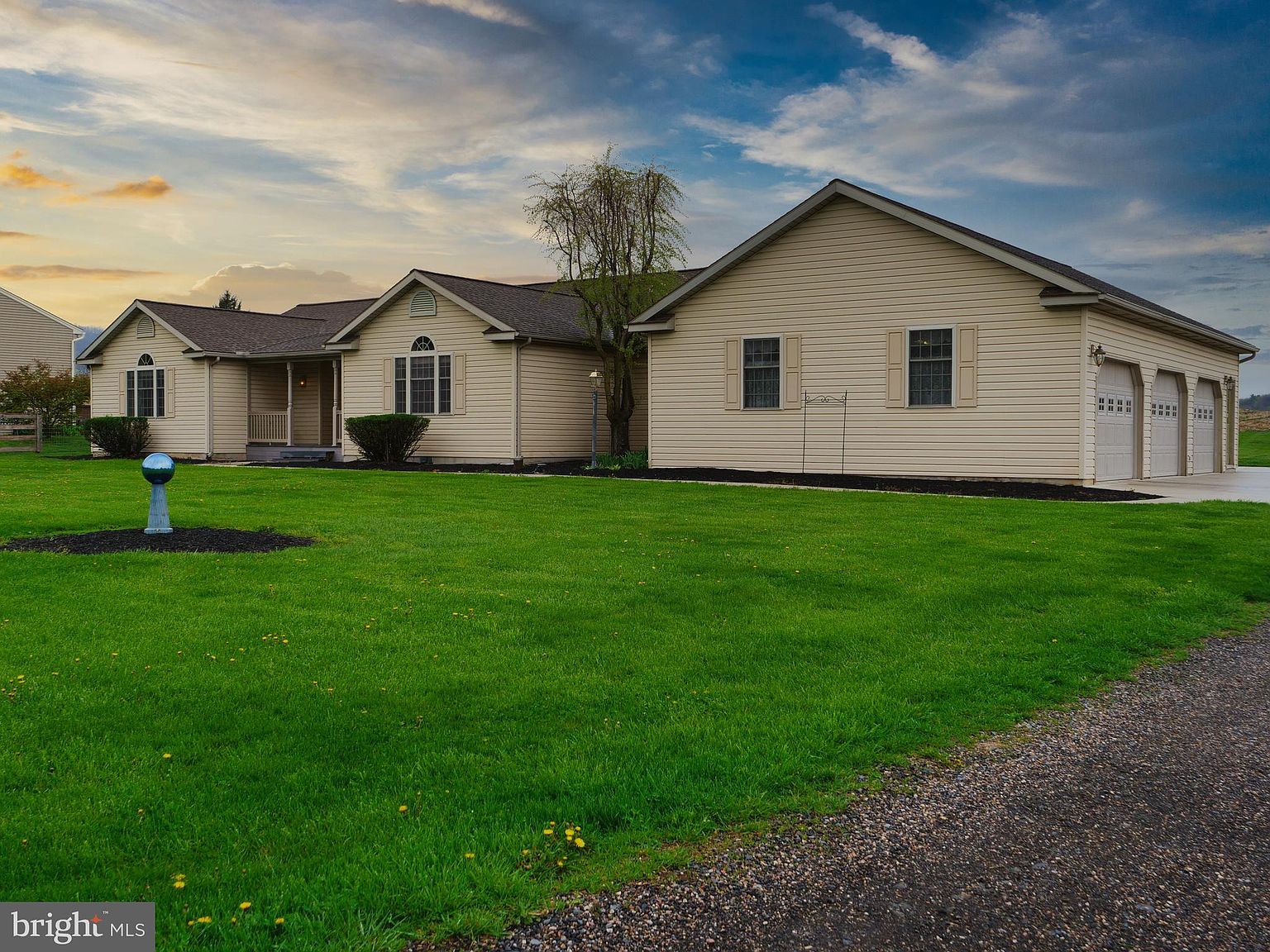 18697 Dry Run Rd W, Dry Run, PA 17220 | Zillow