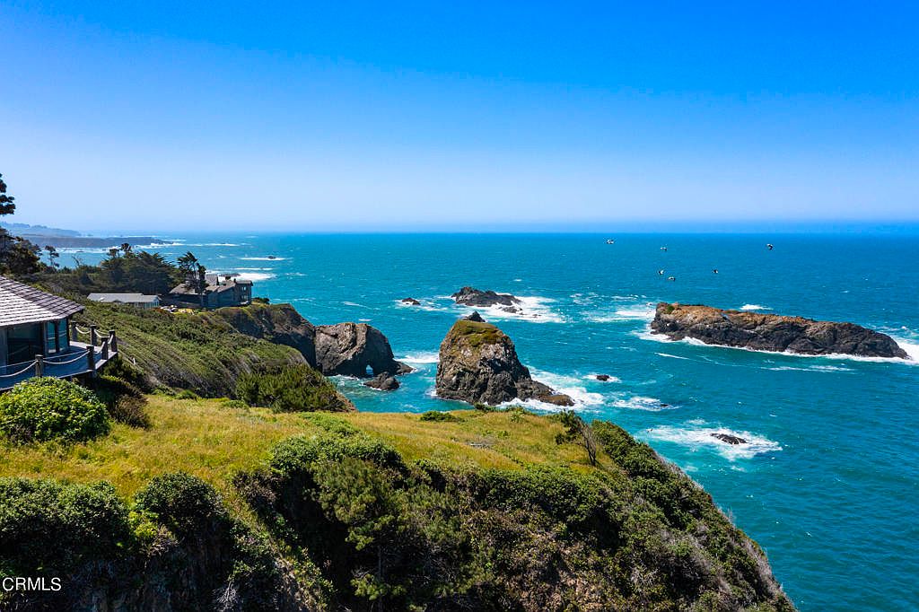 6056-6064 N Highway 1, Little River, CA 95456 | Zillow