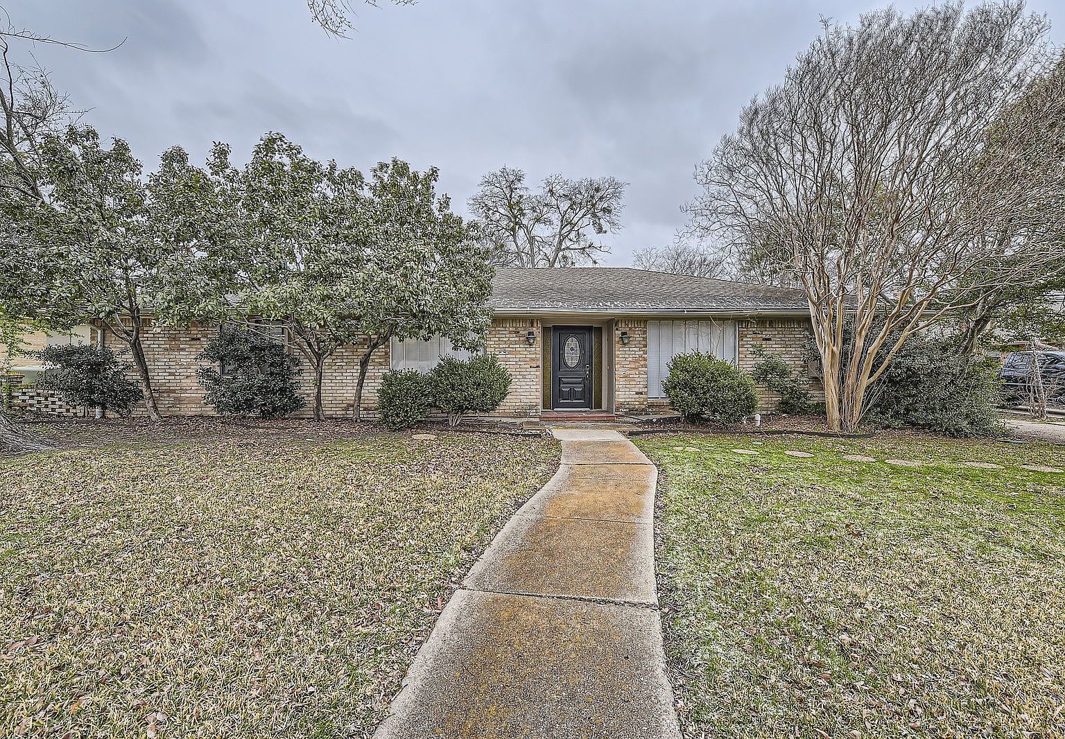 2809 Pinehurst Dr, Plano, TX 75075 | MLS #20900682 | Zillow