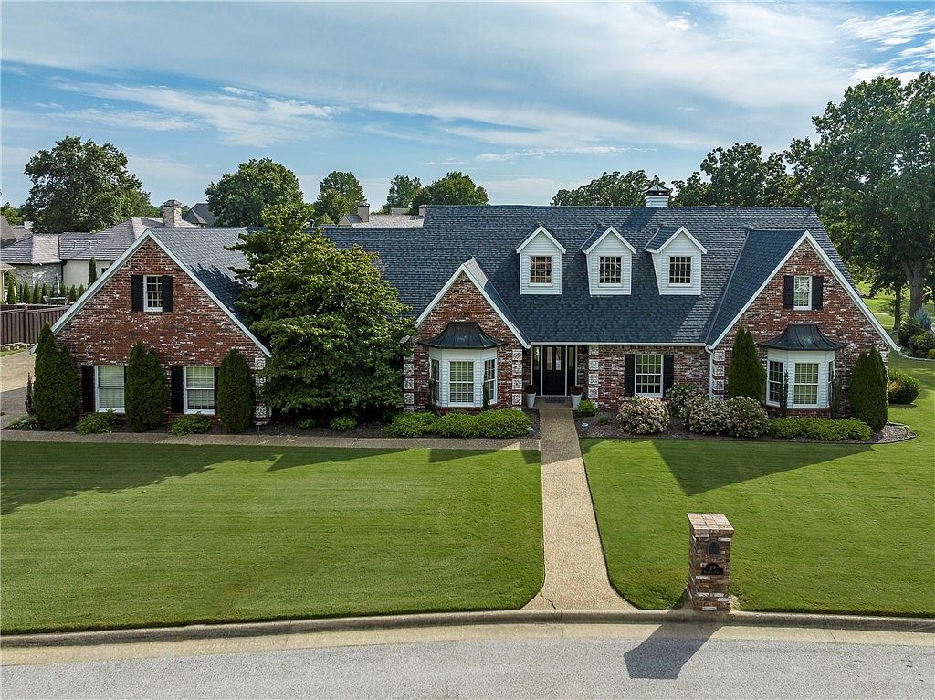 29 S Sechrest Cir, Rogers, AR 72758 | MLS #1252076 | Zillow