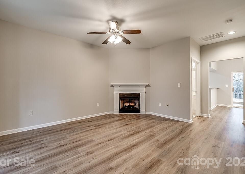 804 Stone Village Dr Fort Mill SC | Zillow