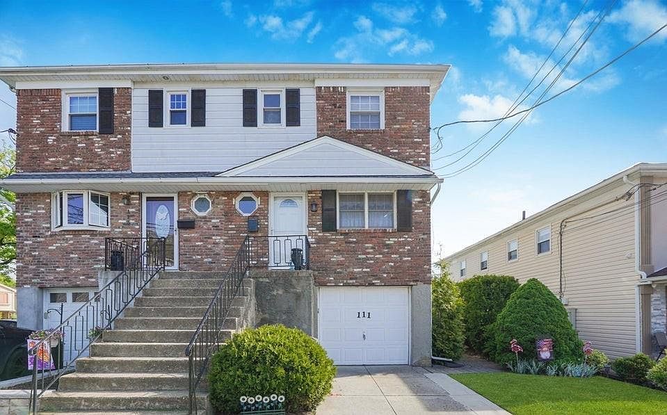 111 E Broadway, Staten Island, NY 10306 | Zillow