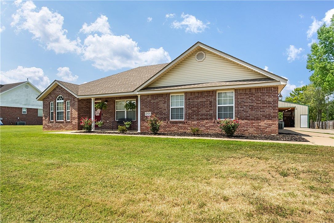 2920 N 56th St, Springdale, AR 72762 | Zillow