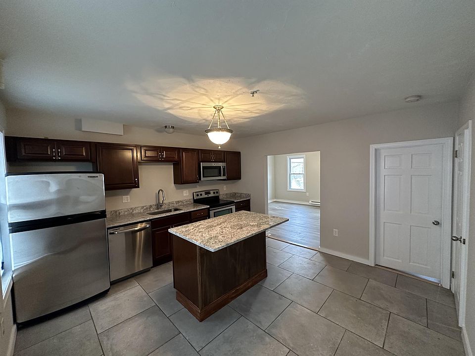 9 Cross Street - 1 - 9 Cross St Dudley MA | Zillow