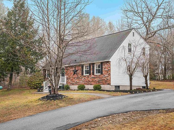 6 Alan Circle, Londonderry, NH 03053 | MLS #5034540 | Zillow