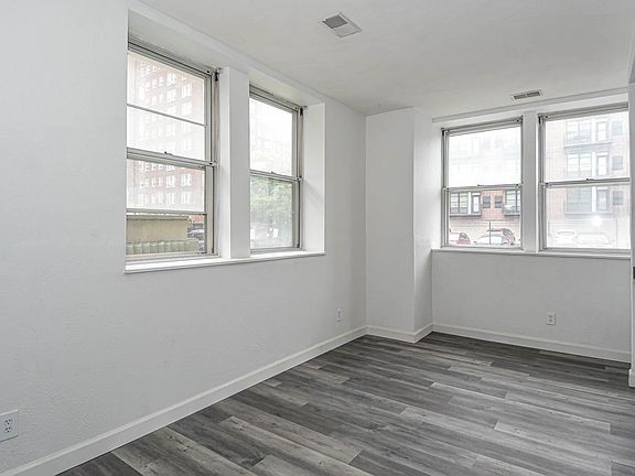 5330 Pershing Ave APT 106, Saint Louis, MO 63112 | MLS #24023738 | Zillow