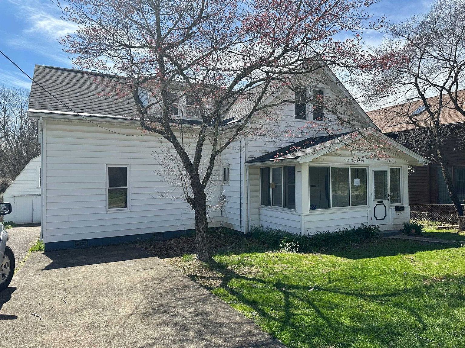 4239 Auburn Rd, Huntington, WV 25704 | MLS #176239 | Zillow
