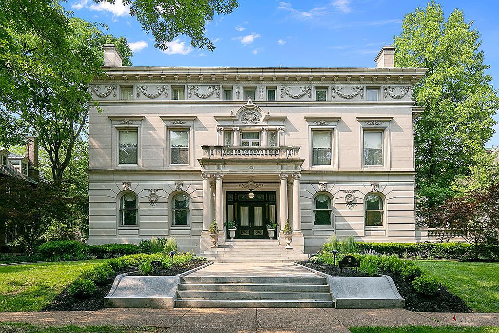 15 Portland Pl, Saint Louis, MO 63108 | Zillow