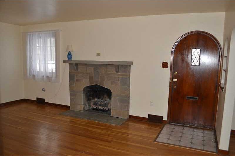 1711 Renton Ave, Pittsburgh, PA 15229 | Zillow