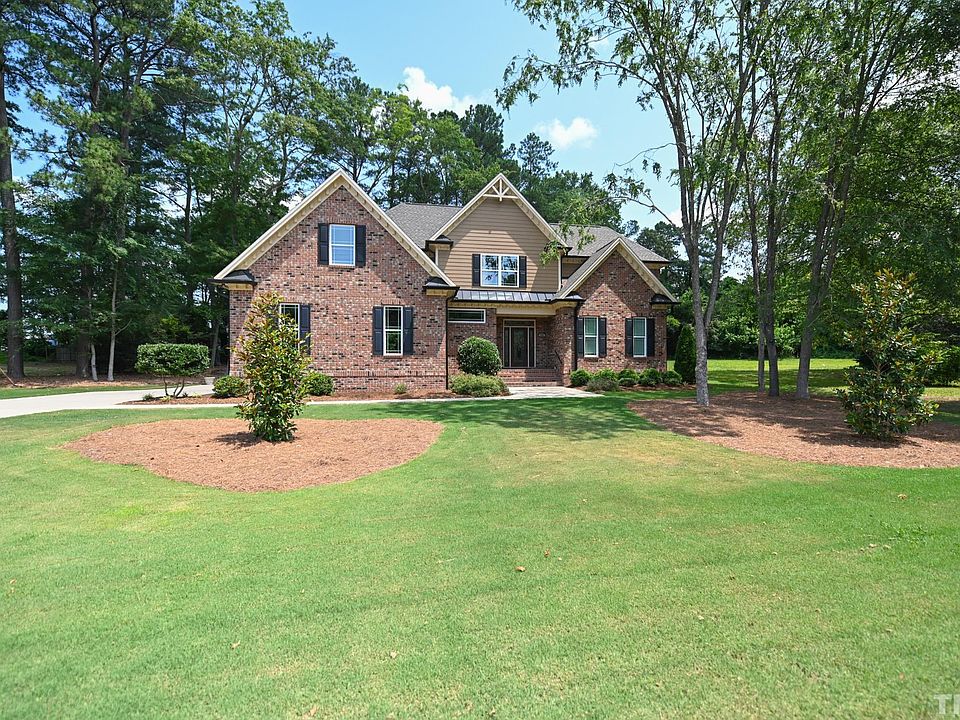 607 Faucette St, Fuquay Varina, NC 27526 | MLS #2517097 | Zillow