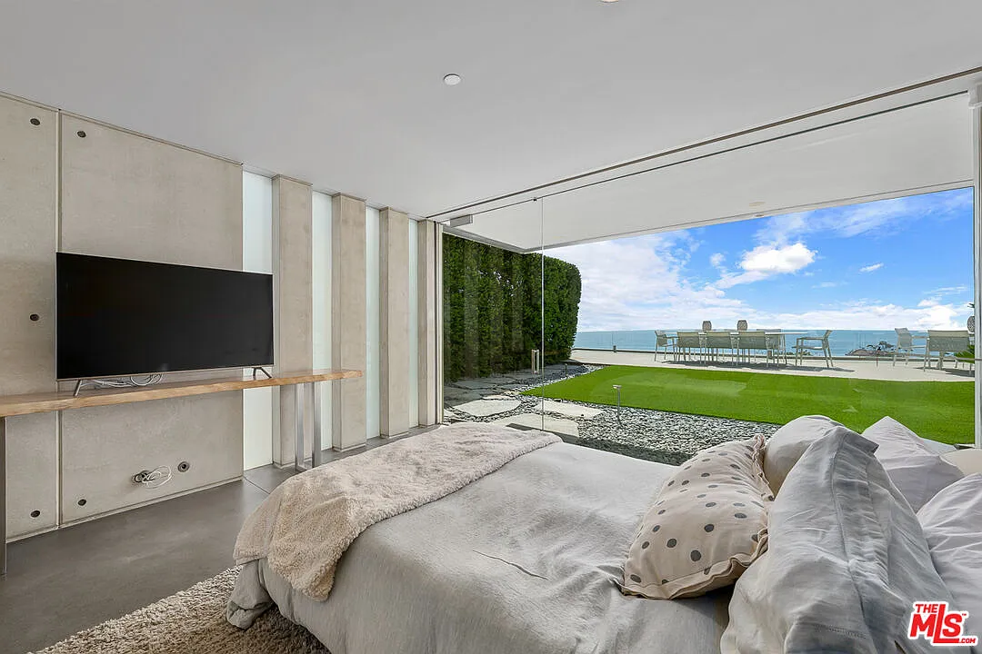 $19.99M Wallace E. Cunningham-Designed "Crescent House" For Sale in ...