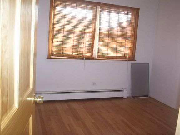 7655 43rd St, Lyons, IL 60534 | Zillow