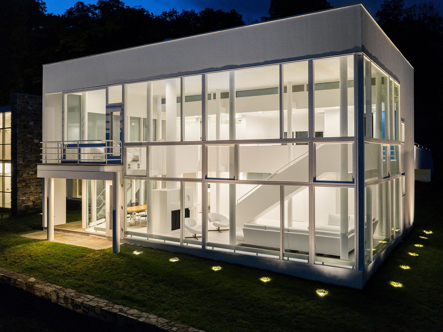 46 Old Roaring Brook Rd, Mount Kisco, NY 10549 | Zillow