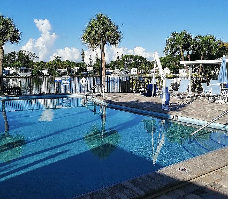 1000 Wiggins Pass Rd #14, Naples, FL 34110 | Zillow