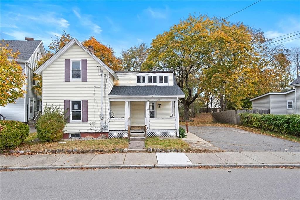 15 Angell St, Attleboro, MA 02703 | MLS #1348874 | Zillow