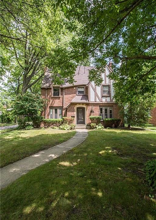 2256 Pemberton Dr, Toledo, OH 43606 | Zillow