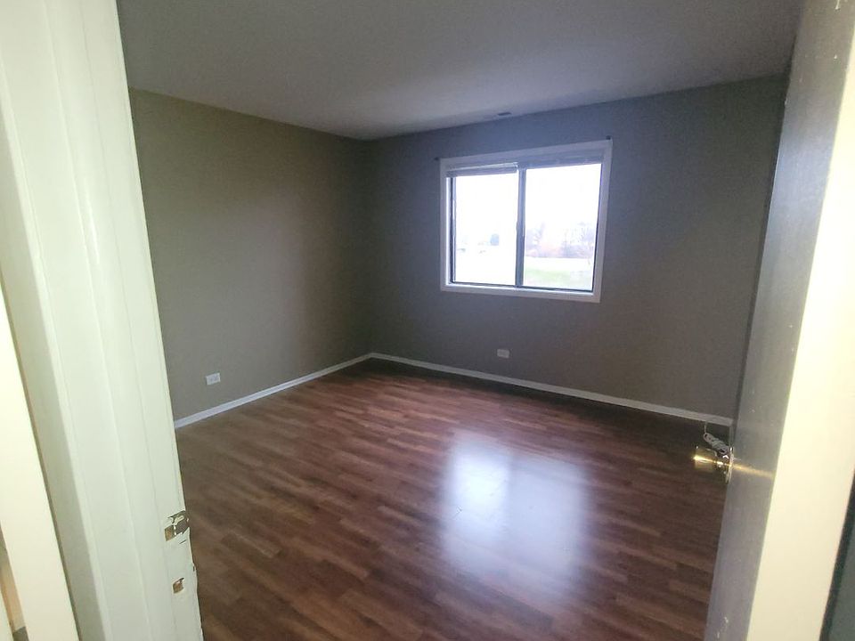 1476 East Ports O Call Drive - 1476 E Ports O Call Dr Palatine IL | Zillow