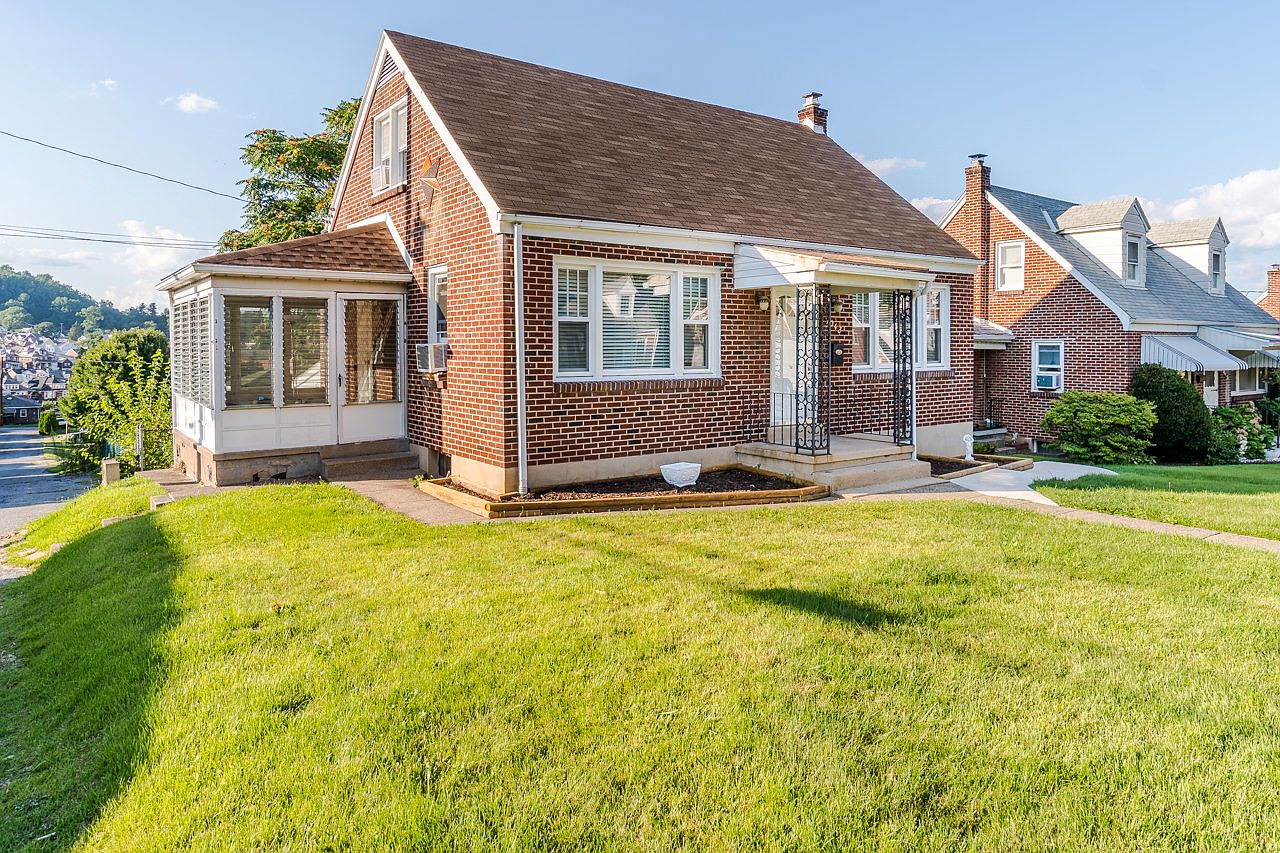 1043 Wiley St, Fountain Hill, PA 18015 | Zillow