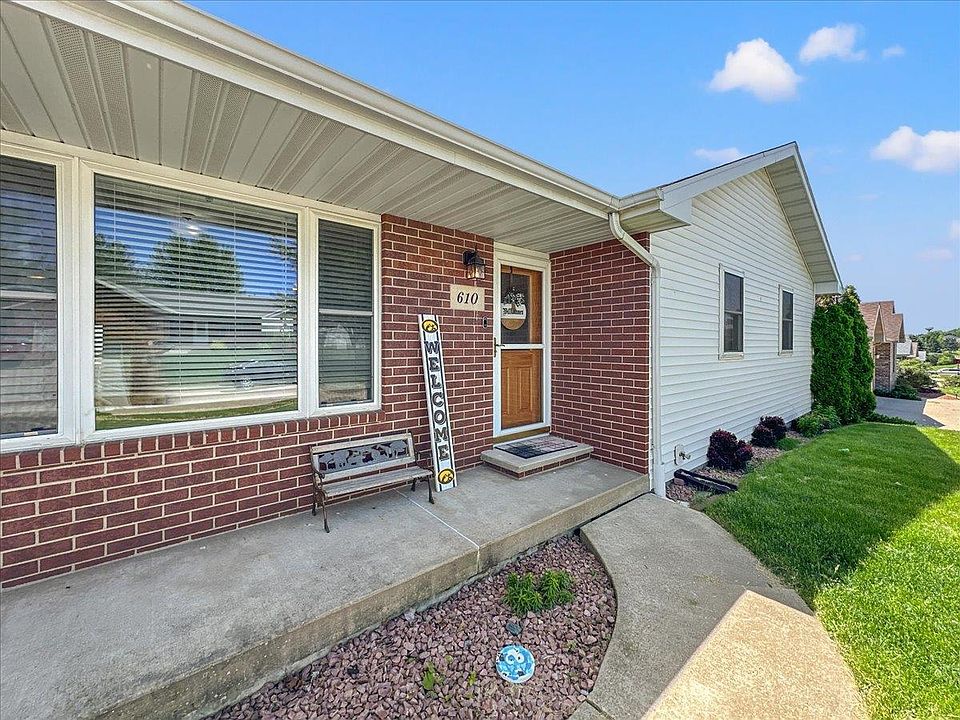 610 Crown Line Dr, Epworth, IA 52045 | Zillow