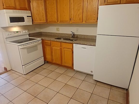 8536 Webshire Ln APT C, Saint Louis, MO 63123 | Zillow