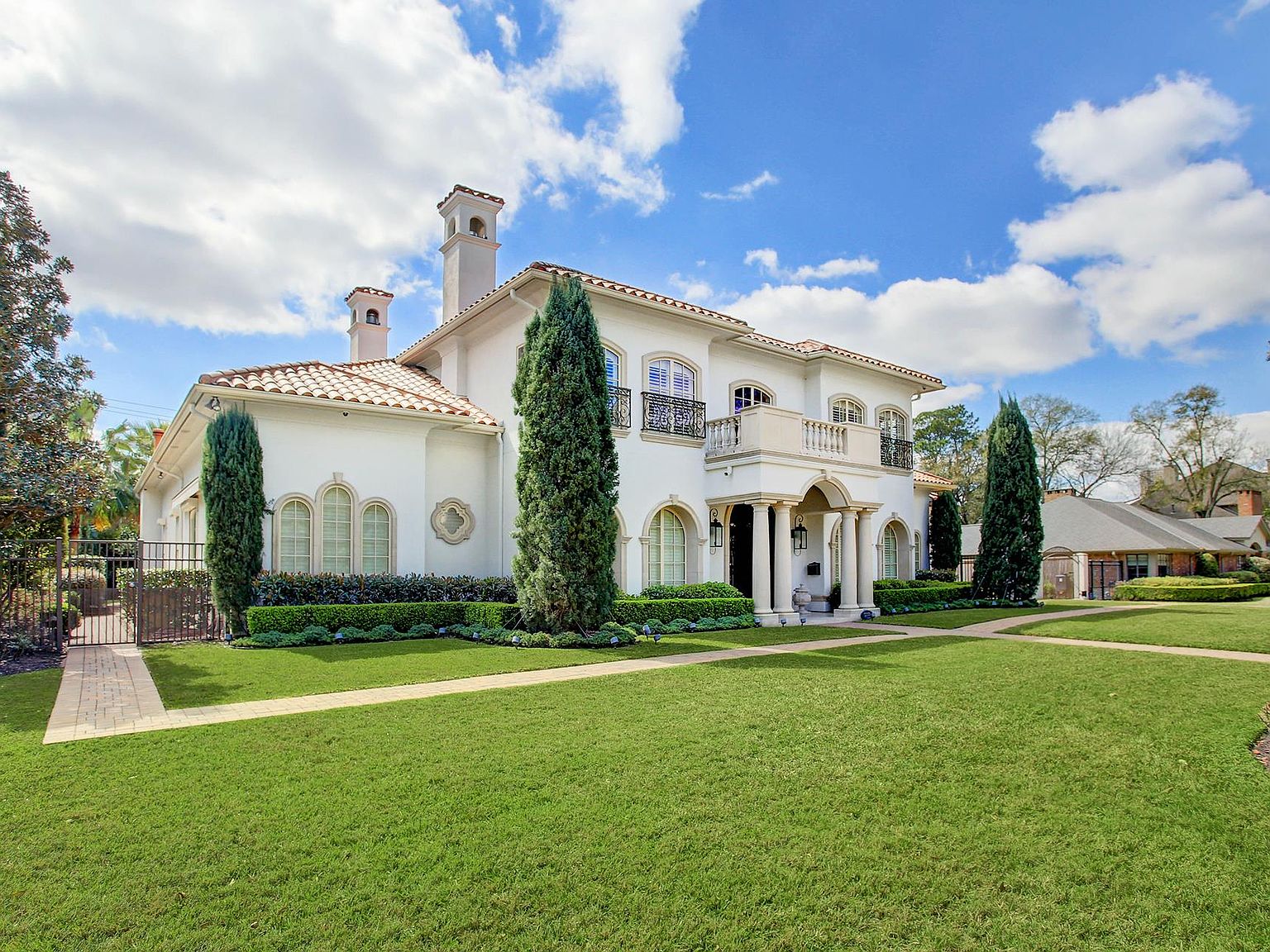 5111 Doliver Dr, Houston, TX 77056 | Zillow