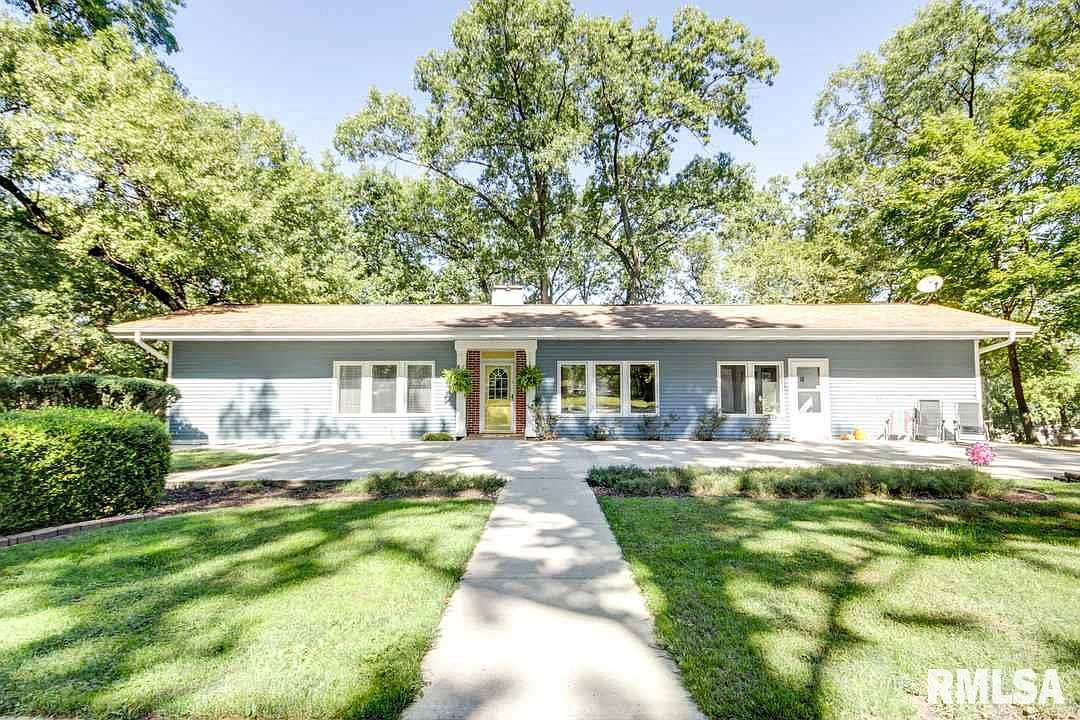 9 W Hazel Dell, Springfield, IL 62703 | Zillow