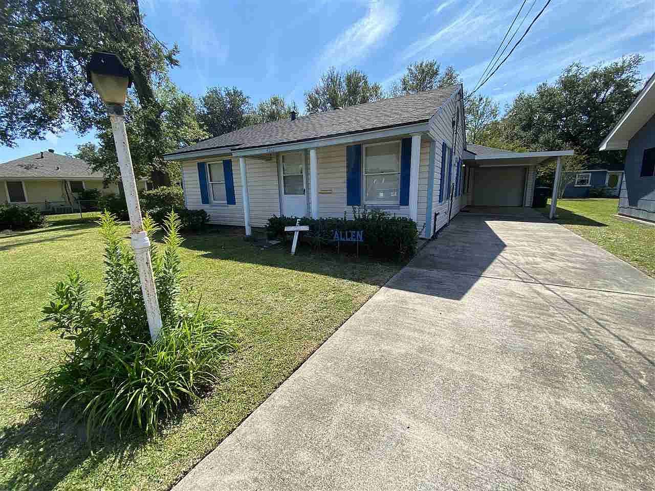 4579 Lee St, Groves, TX 77619 | Zillow