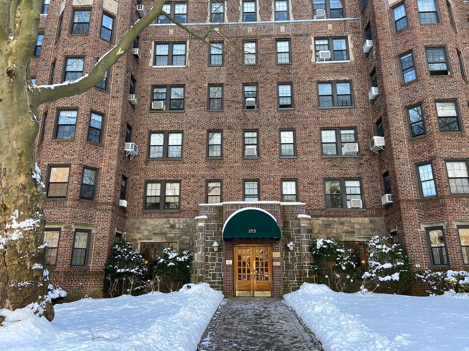 253 Garth Rd APT 1F, Scarsdale, NY 10583 | Zillow