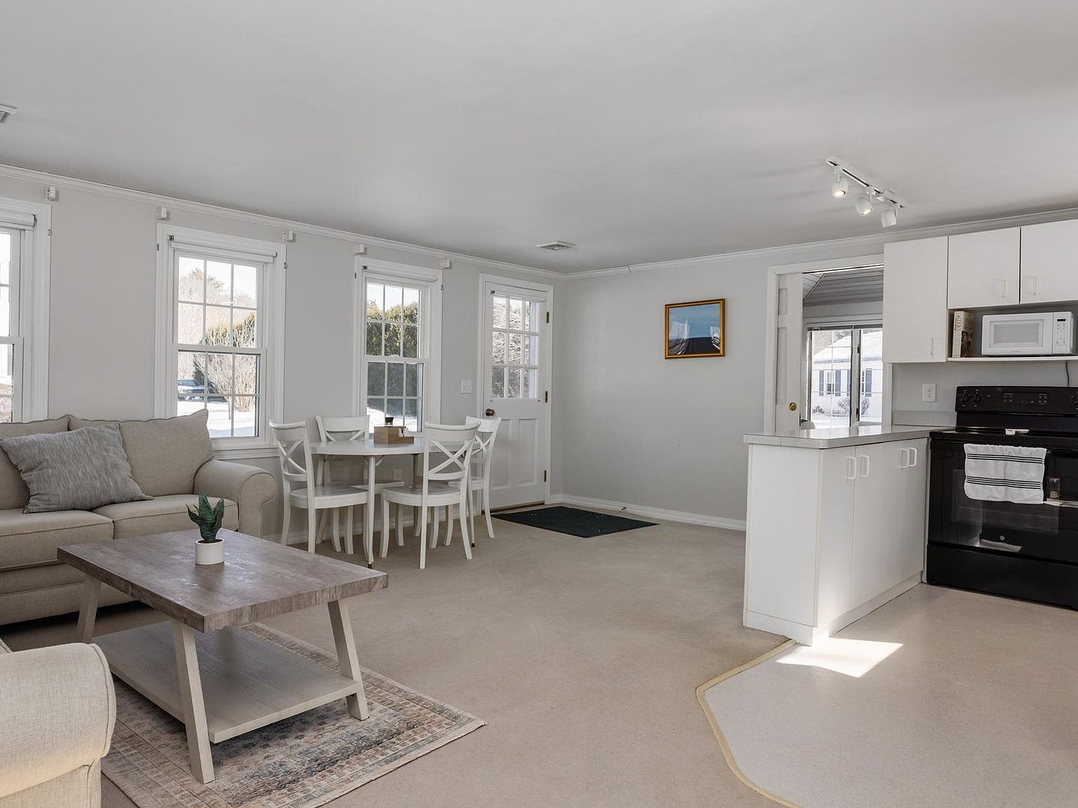 62R Cable Rd, Rye, NH 03870 | Zillow