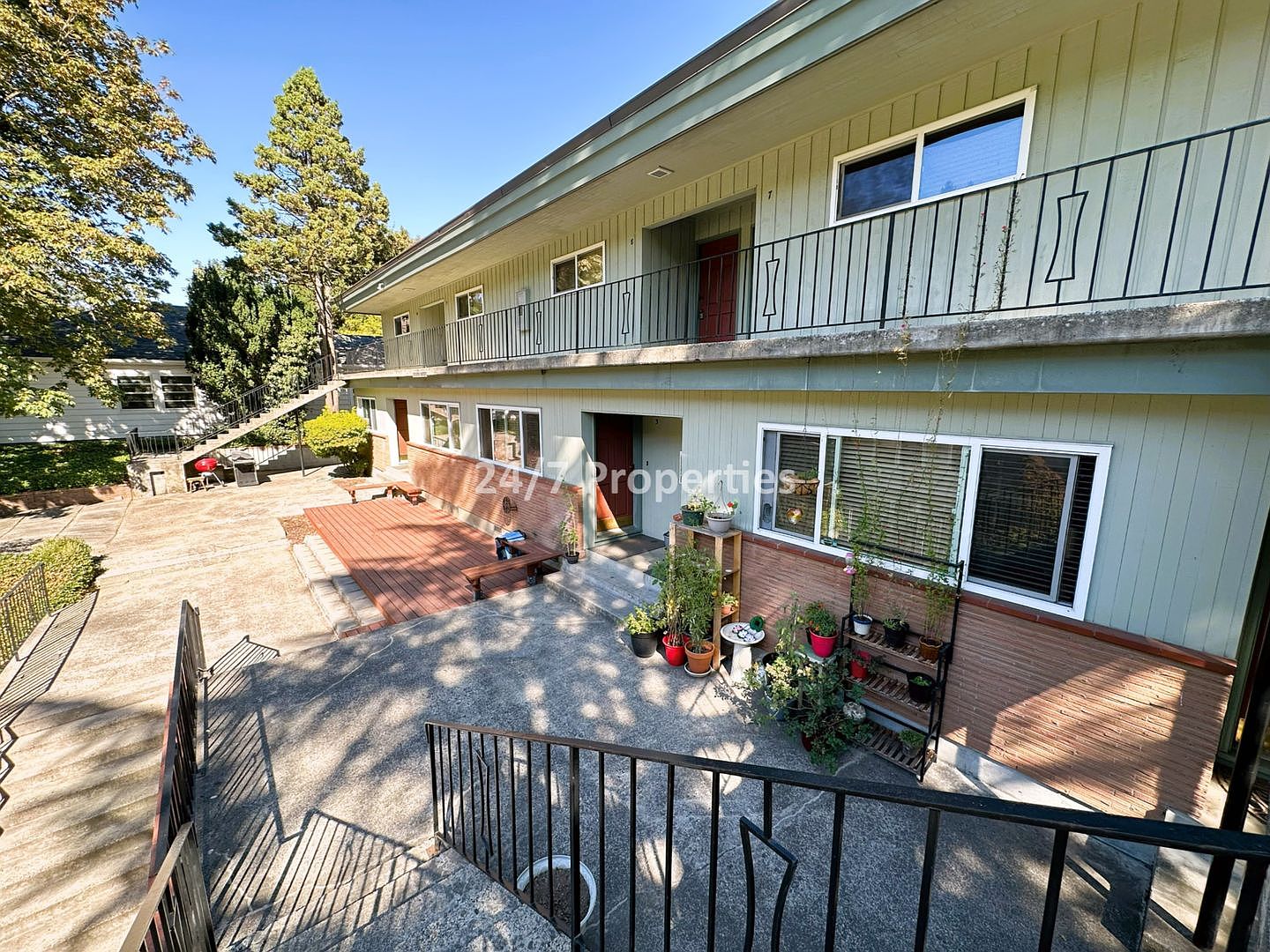 1111 SW Gaines St APT 8, Portland, OR 97239 | Zillow