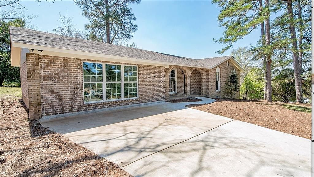 1919 Kimberly Dr, Phenix City, AL 36867 | MLS #E98640 | Zillow