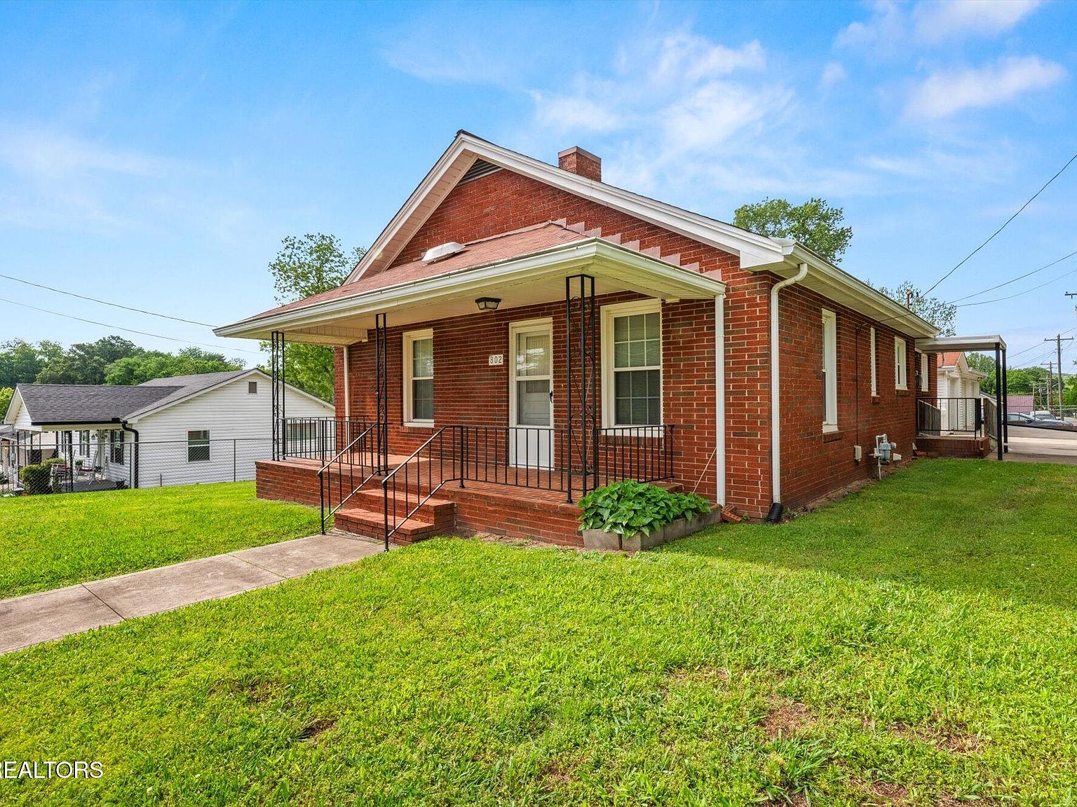 802 Monroe St, Sweetwater, TN 37874 | Zillow