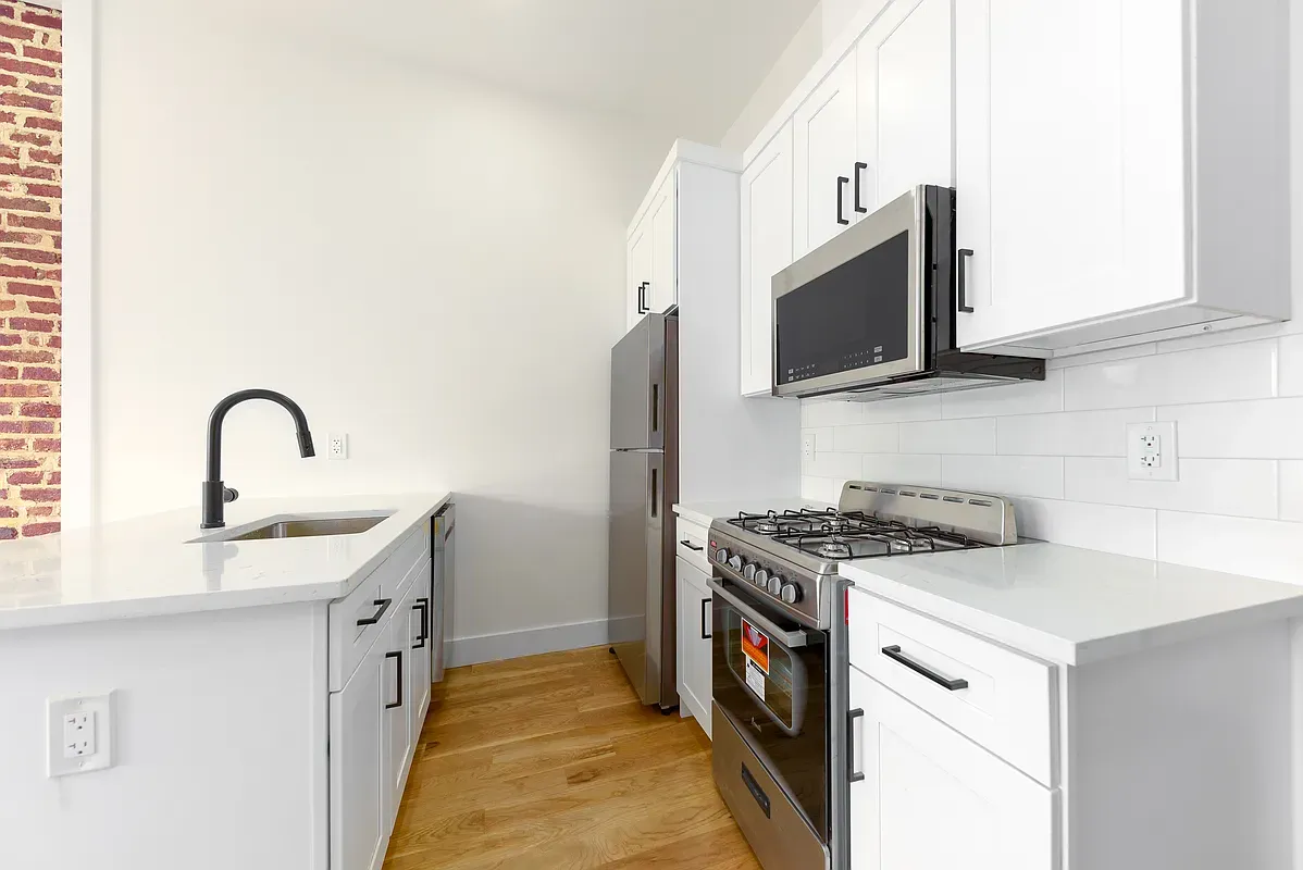 376 East 26th Street #3F in Flatbush, Brooklyn | StreetEasy