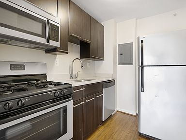 1101 3rd St SW APT 316, Washington, DC 20024 | Zillow