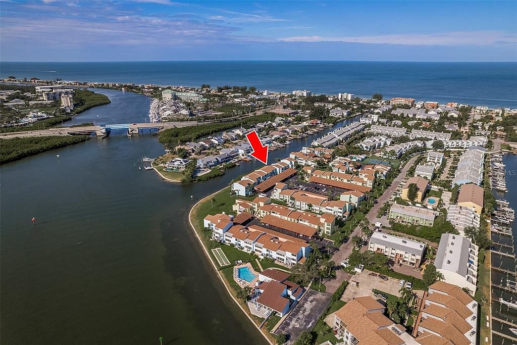 1 Windrush Blvd APT 60, Indian Rocks Beach, FL 33785 | Zillow