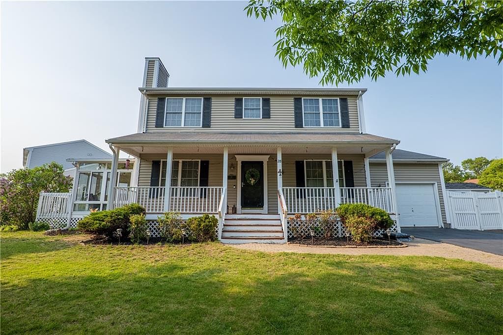 28 Carousel Dr E, Riverside, RI 02915 | Zillow