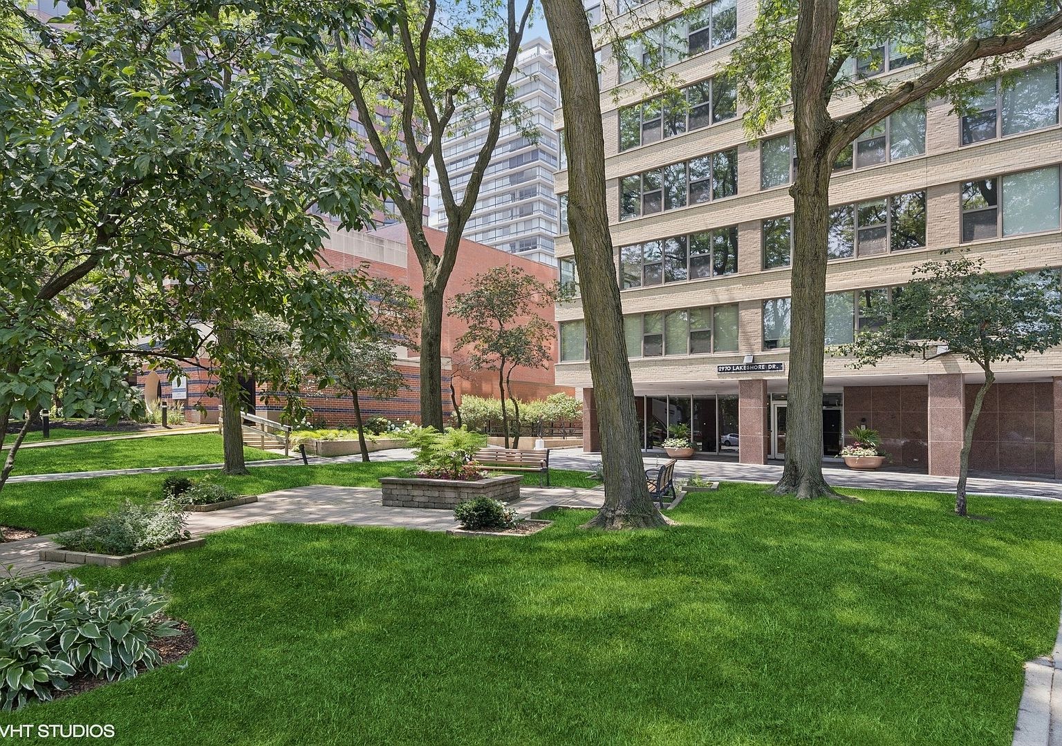 2970 N Lake Shore Dr #7B-7C, Chicago, IL 60657 | MLS #12464661 | Zillow